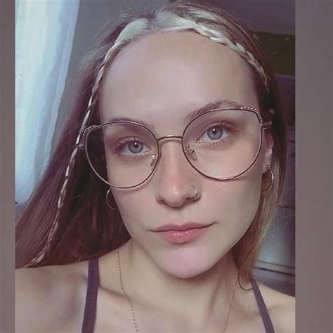 𝐶𝑎𝑚𝑖𝑙𝑎 𝐵𝑜𝑐𝑘 Cami Bock On Threads