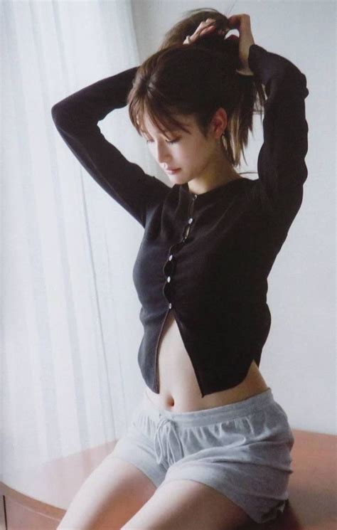 生見愛瑠」おしゃれまとめの人気アイデア｜pinterest｜nao Mo めるる ワイシャツ 女性 モデル 写真
