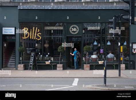 Exterior Of Bills Restaurant On The Parade In Leamington Spa Stock