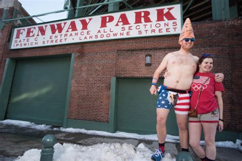 Check Out Scenes From Nycs Most Exclusive Sex Party Nsfw Metro Us