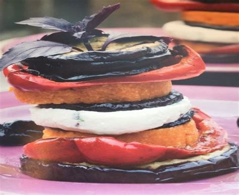 Aubergine Met Tomatenpolenta En Geitenkaas Seasons