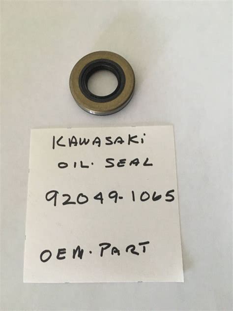 Kawasaki Crankcase Oil Seal Kx 6080125kdx 8081 85 92049 1065 Ebay