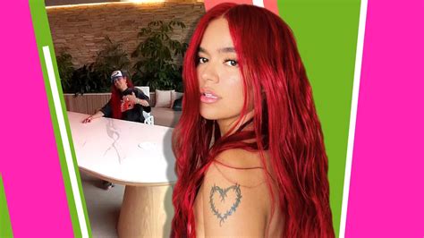 Watch En Casa Con Telemundo Highlight Karol G Muestra En Redes Su