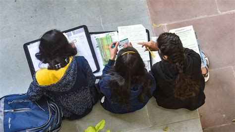 Jharkhand Schools Closed In Ranchi 4 Other Districts Today Amid Imd
