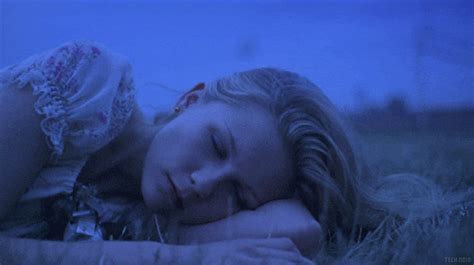 Kirsten Dunst Sleeping  By Tech Noir Find And Share On Giphy