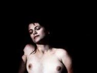 Naked Mélanie Laurent in L Amour caché
