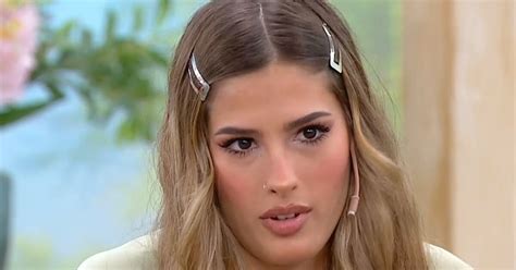 La Incomodidad De Julieta Poggio Al Ver A Su Exnovio Besando A Otro