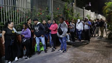 Elecciones En Venezuela Maduro Votó Temprano Y Aseguró Que Hará