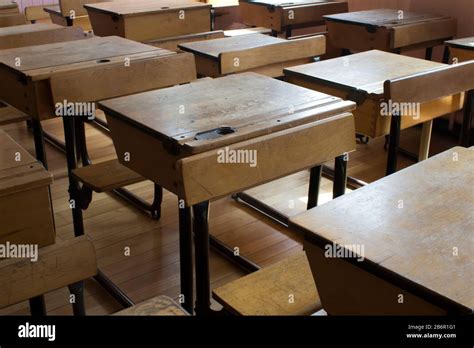 Best School Desks At Declan Goodisson Blog