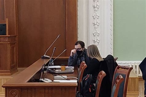 «Моя жизнь разрушена Приютивший Трепову школьный репетитор выступил в