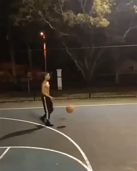 Mini Jump🏀 R Xxxtentacion
