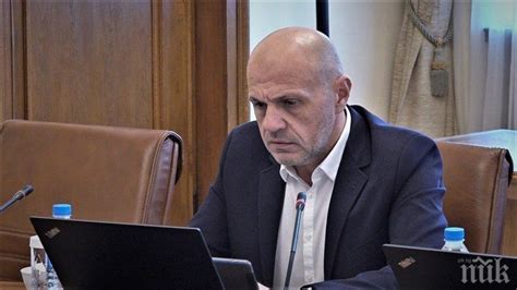 Томислав Дончев Разполагаме с 804 млн лева по линия на европейския инструмент за справяне с