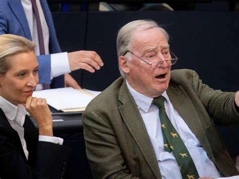 Gleichauf Mit Der Spd Afd Zieht In Umfrage Erstmals Mit Spd Gleich