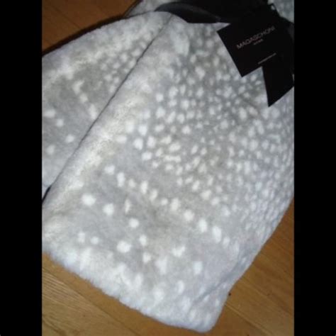 Magaschoni Bedding Magaschoni Faux Fur Throw Blanket Taupe Spotted