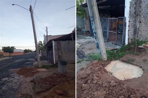 Moradora Reclama De Poste Caindo Em Frente De Casa Em Potirendaba Sp