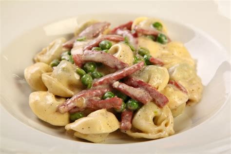Sugo Per Tortellini Al Prosciutto Crudo La Ricetta Facile Gustoblog
