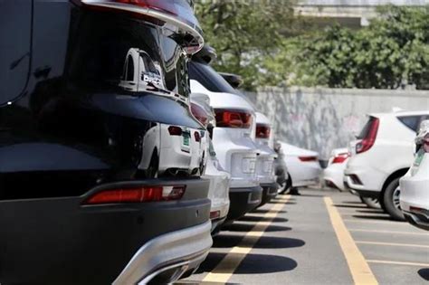 汽車銷量結束連續21個月的下降以後，首次實現了雙位數增長 每日頭條