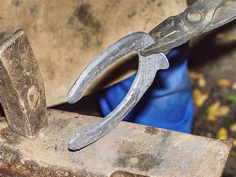 Hammer Anvil Background Images Hd Pictures And Wallpaper For Free Download Pngtree