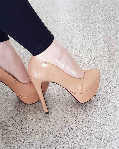 Pin Em Sapatos
