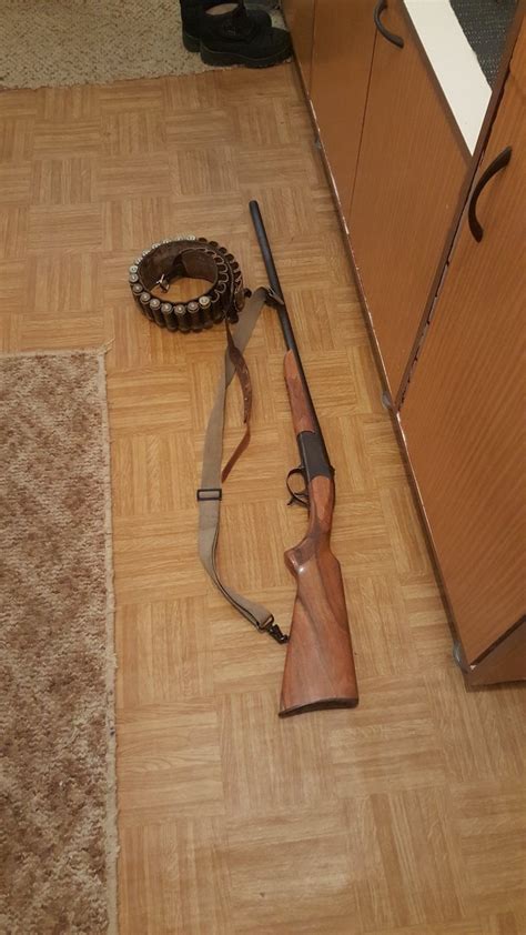 Приведен маж од прилепско пронајдено оружје Полициски службеници од Надворешната канцеларија за