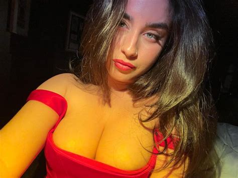 Lauren Jauregui Age Height Weight Body Measurements