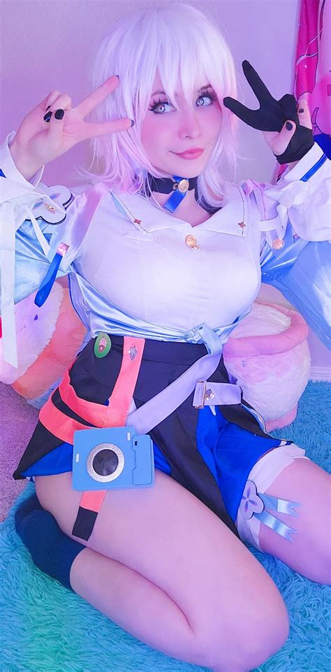 Marin Kitagawa Emiru Cosplay Contest Categories Chat Favorite