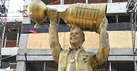 La Artista Que Realizó El Monumento A Gallardo Explicó Por Qué Lo Hizo