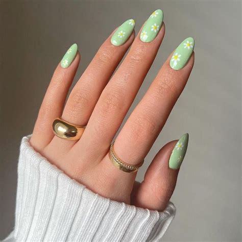 30 Green Nail Designs That Will Make A Statement Uñas Acrílicas