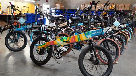 Up Close With Colorful Custom Lectric Xp Bikes Green Authority