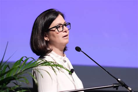 在司法地區所有暴力案件中實施特殊薩拉斯