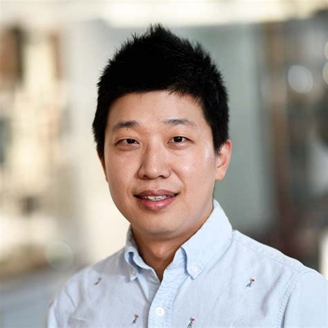 Functional Connectivity Alterations In Suicidal Patients Among Opioid Users