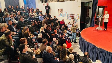 Η Ζ Μακρή συναντά την εντυπωσιακή υποστήριξη του κόσμου σε Κρόκιο Αϊδίνι Νέα Αγχίαλο και