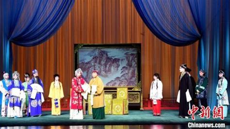 京剧程派名剧《锁麟囊》献演 以青春力量传承国粹艺术中新网江西新闻