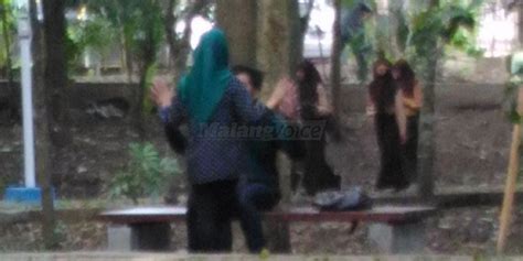 Remaja Berselinkoh Dihutan Sloppyploaty