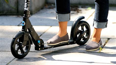 Trotinetele Electrice Nu Mai Au Voie Pe Trotuar Guvernul A Stabilit