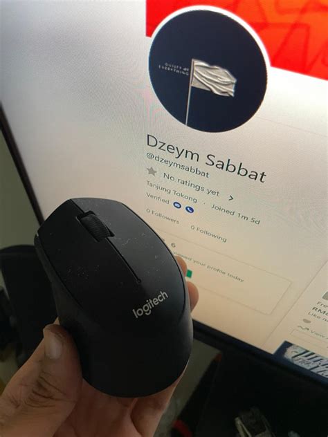 Logitech M331 Silent Wireless Mouse Computers And Tech Parts And Accessories Mouse And Mousepads On