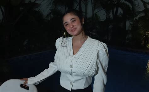 Dewi Perssik Mengenang Momen Dengan Iqbal Pakula