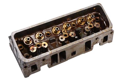 Gmc P3500 Engine Cylinder Head 12558112 GM Parts Outlet EASTPOINTE MI