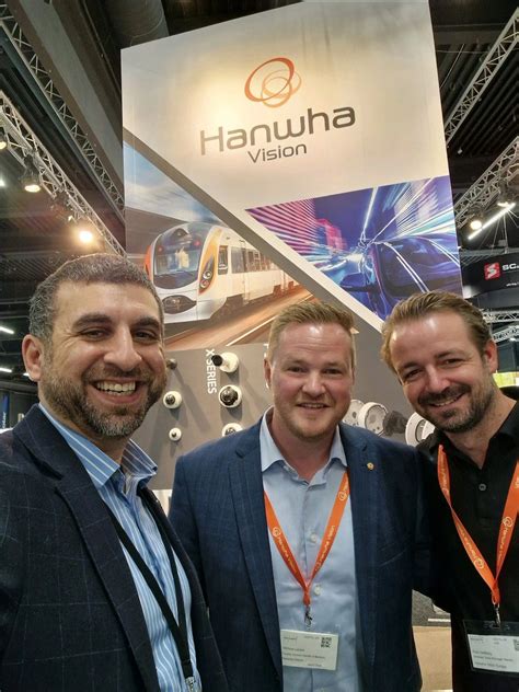 irfan mushtaq on linkedin solar hanwha stronger together traffic