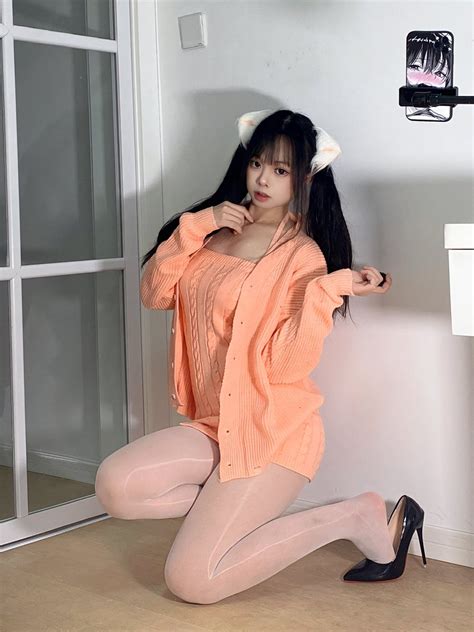 D On Twitter Lingerie