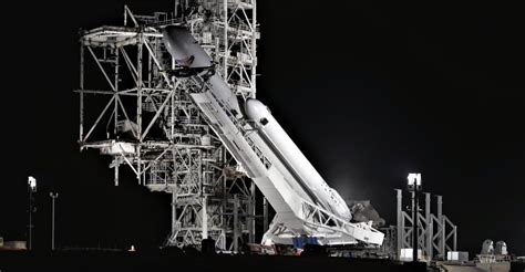 Verical Spacex Falcon Heavy Logo