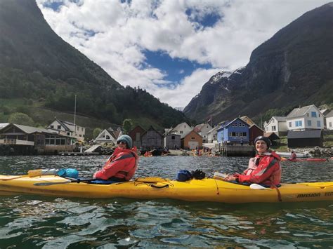 The Ultimate Beginners Guide To Sea Kayaking