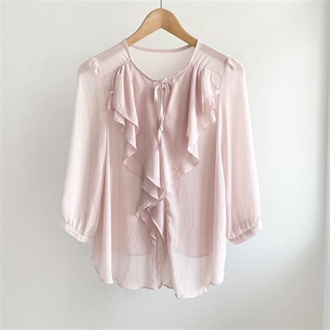 Harga Nayeon Blouse Terbaru Mar 2025 BigGo Indonesia