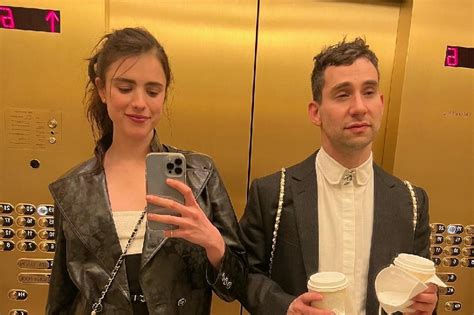 Jack Antonoff Margaret Qualley Are Now Engaged Report Abs Cbn News