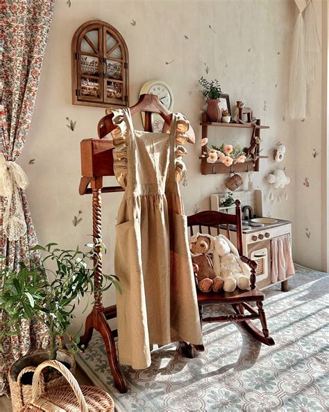 뜨기 빈티지 인테리어•빈티지 드로잉 시간순삭 점심기록🍣 집밖에서 약속이 어쩌다 집밥으로🙃💓 ㅋㅋㅋ호다닥 된장찌개랑 계란말이 준비와 동시에 도착한 그녀