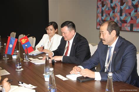 УИХ ын дэд дарга Л Мөнхбаатар Лаос Улсын Үндэсний Ассамблейн дэд дарга Сүнтон Сайяжагатай уулзлаа