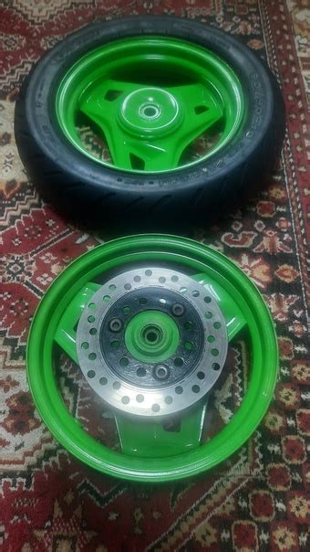 Армянск продам недорого падробности пишите мне в личку я отвечу тел