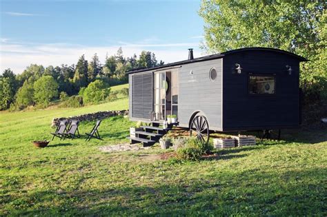 Caravan Becomes A Lovely Tiny Home Offgrid101