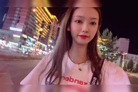 学校门口的网红打卡地啊哈哈哈哈～