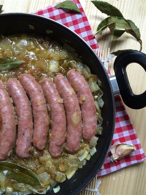 Salchichas Al Vino Blanco